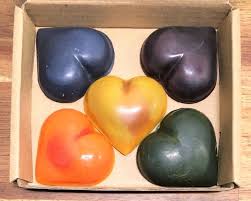 ECO CRAYONS: Heart Crayons - 100% nautral plant based crayons